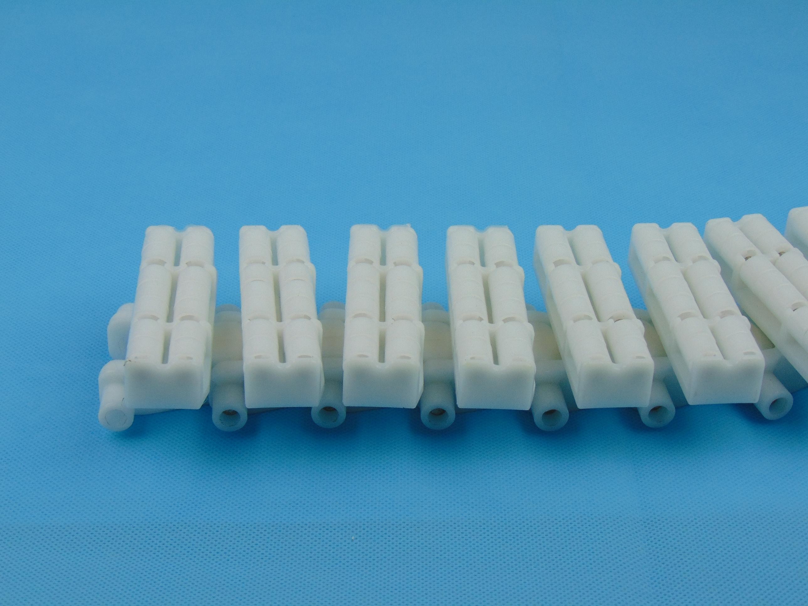 LF83C roller top flexible conveyor chains materials POM color white LBP ...